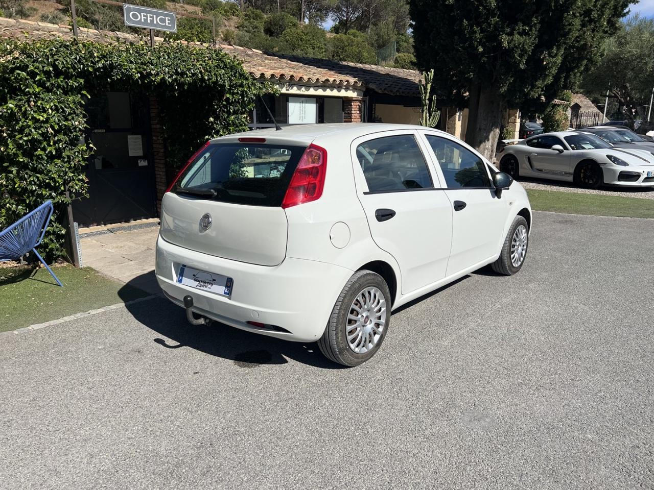 BlackBetty Motors - FIAT-GRANDE PUNTO/PUNTO EVO-1.2i - 69 S&S Cult